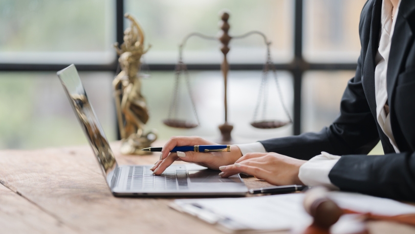 7 Reasons Why You Should Hire Plakas Mannos as Your Local Counsel